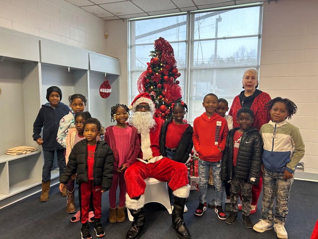 LEGENDS Bingo sponsor breakfast with Sheriff Santa – Greene County Democrat