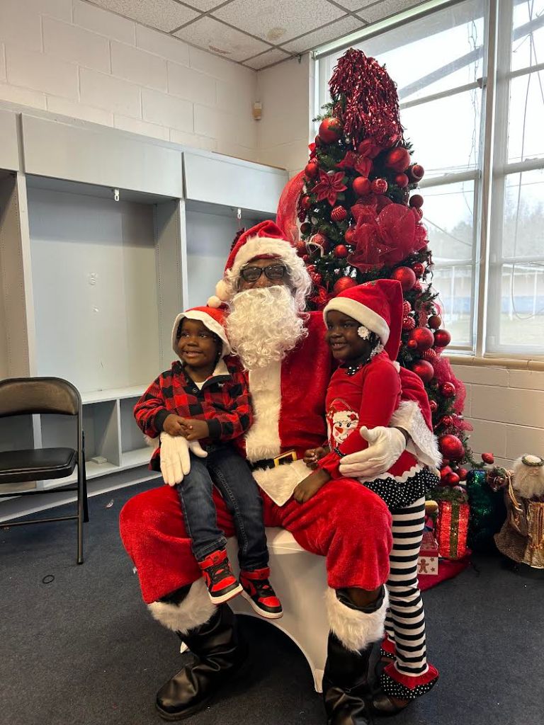 LEGENDS Bingo sponsor breakfast with Sheriff Santa – Greene County Democrat